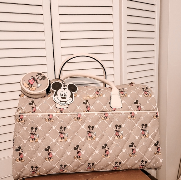 Disney | Bags | Nwt Disney Mickey Mouse Weekender Travel Bag With Coin ...